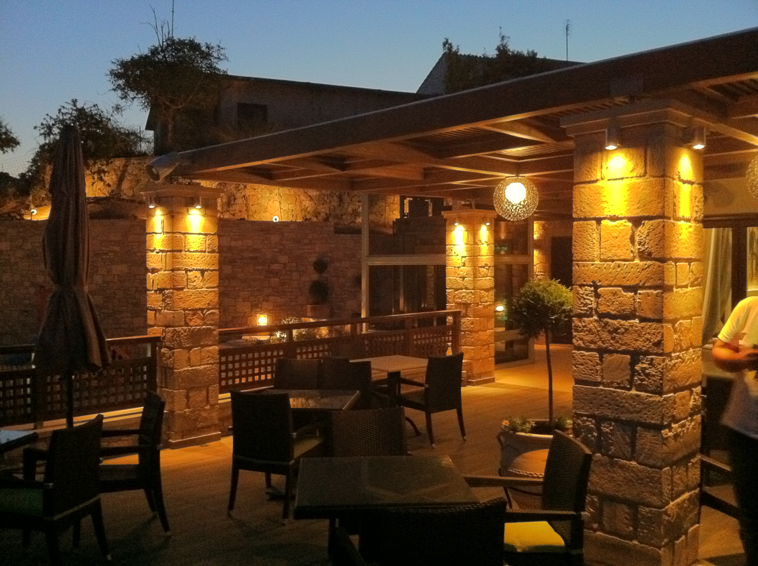 multi function building - Architizer