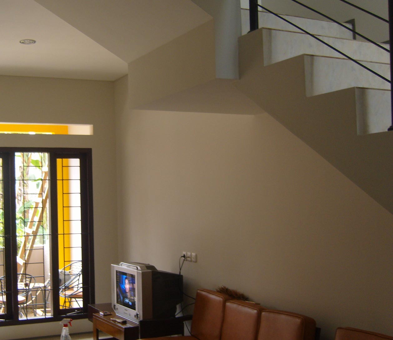small house + natural light - Architizer