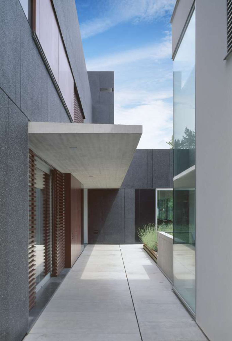 DC House with swimming pool by GEZA Architettura - Architizer