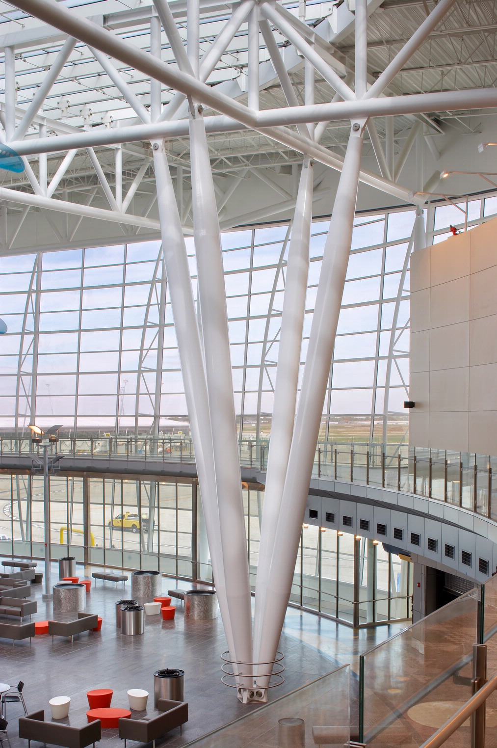 Indianapolis International Airport, Col. H. Weir Cook Terminal by HOK ...