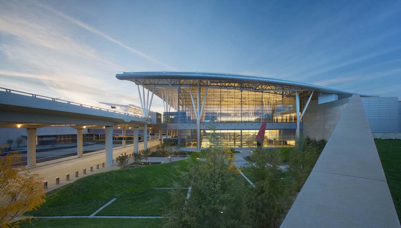 Indianapolis International Airport, Col. H. Weir Cook Terminal by HOK ...