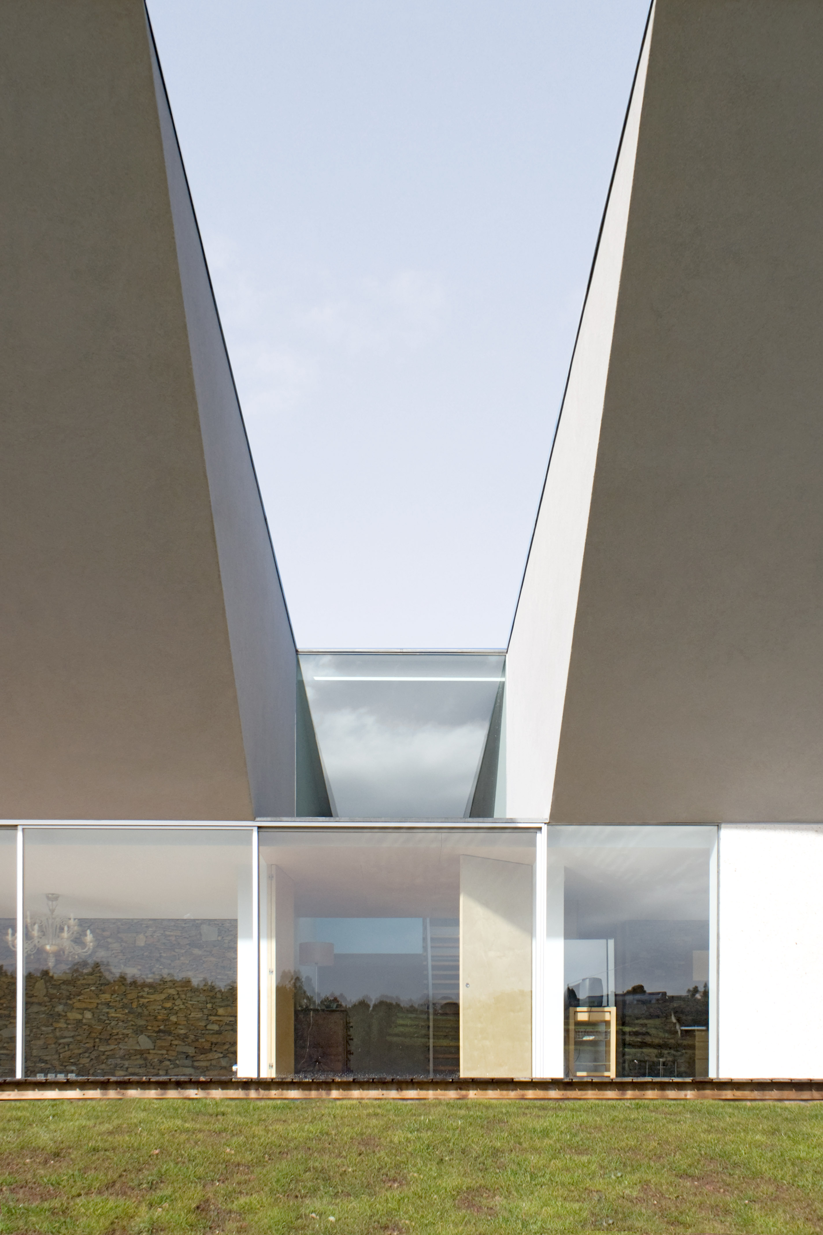 House in Lousado by CORREIA/RAGAZZI Arquitectos - Architizer