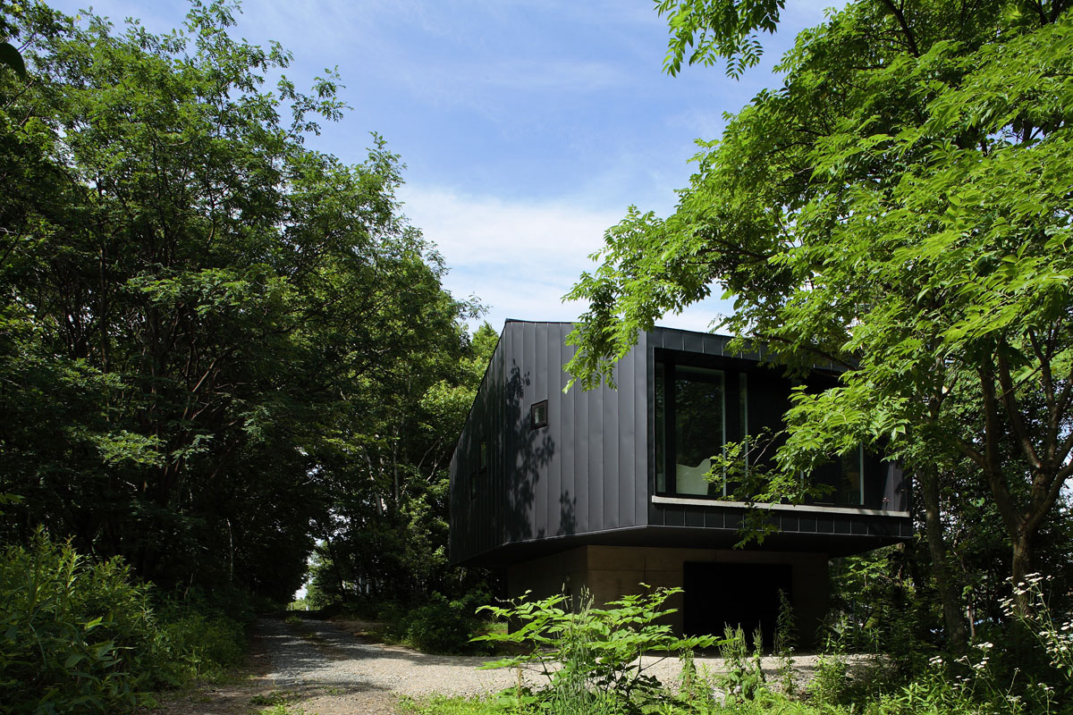 The Ordinary House by Akasaka Shinichiro Atelier - Architizer