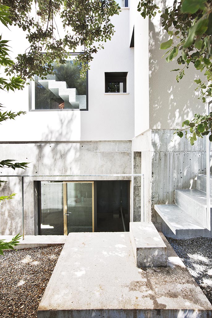 ÁBATON HEADQUARTERS by ÁBATON - Architizer