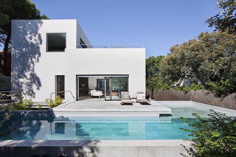 ÁBATON HEADQUARTERS by ÁBATON - Architizer