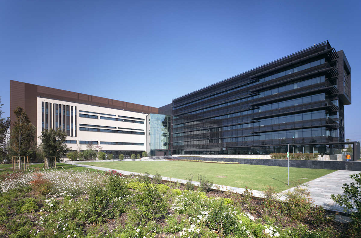 Chiesi Research and Development Centre by emilio faroldi associati ...