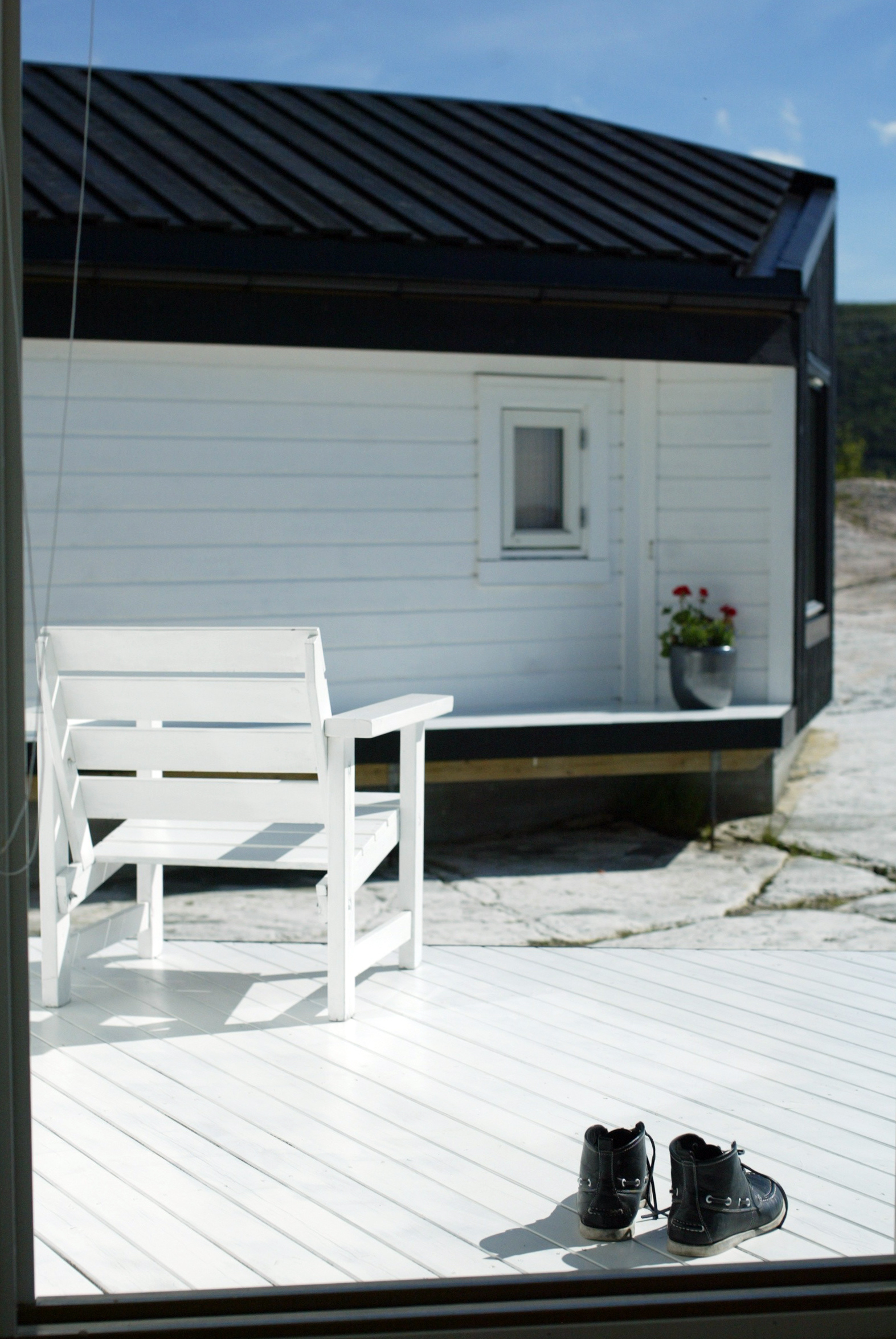 Atrium cabin on Vardehaugen by Fantastic Norway Architects - Architizer