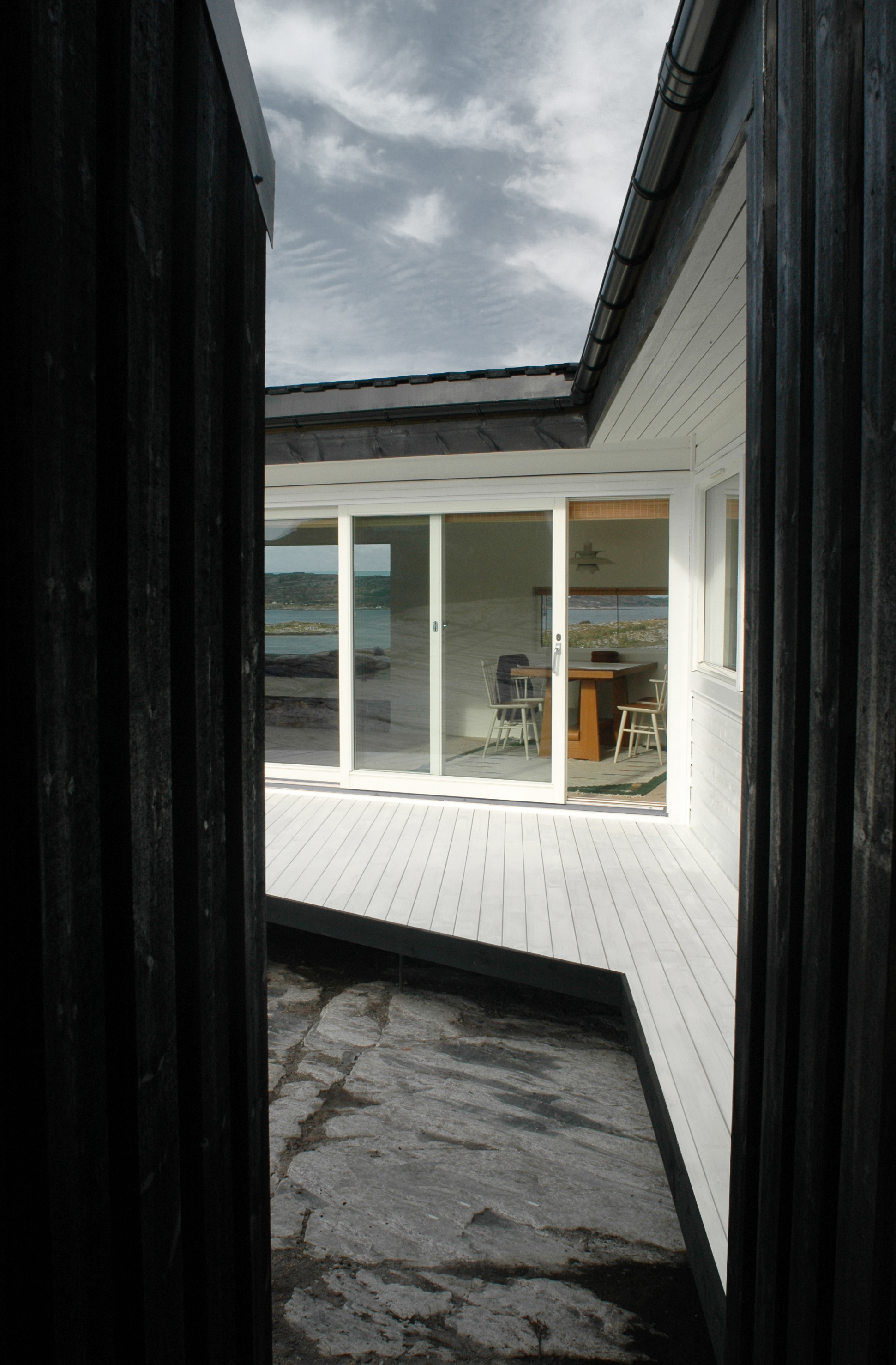 Atrium cabin on Vardehaugen by Fantastic Norway Architects - Architizer