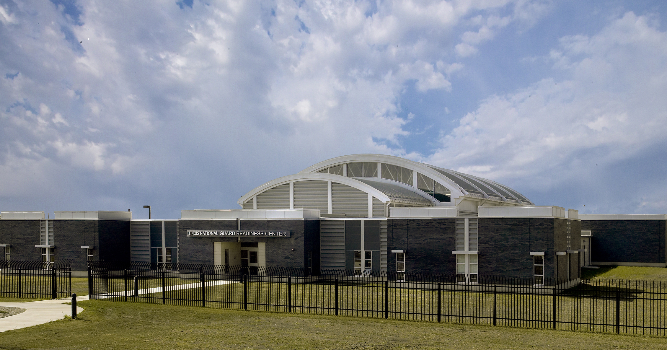 Illinois Army National Guard Readiness Center by Bailey Edward - Architizer