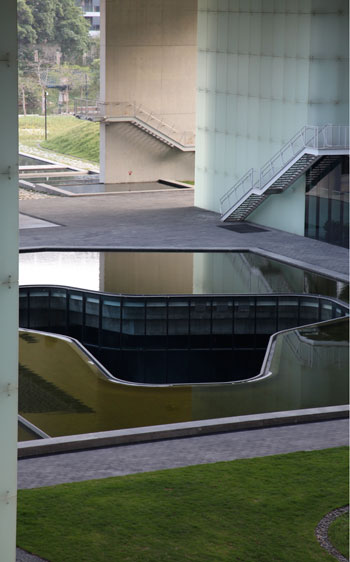 Horizontal Skyscraper / Vanke Center by Steven Holl Architects - Architizer