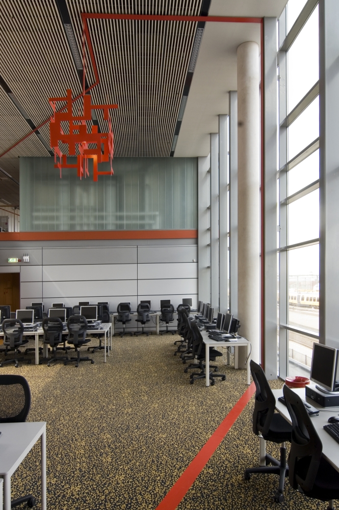 ROC Aventus - Architizer