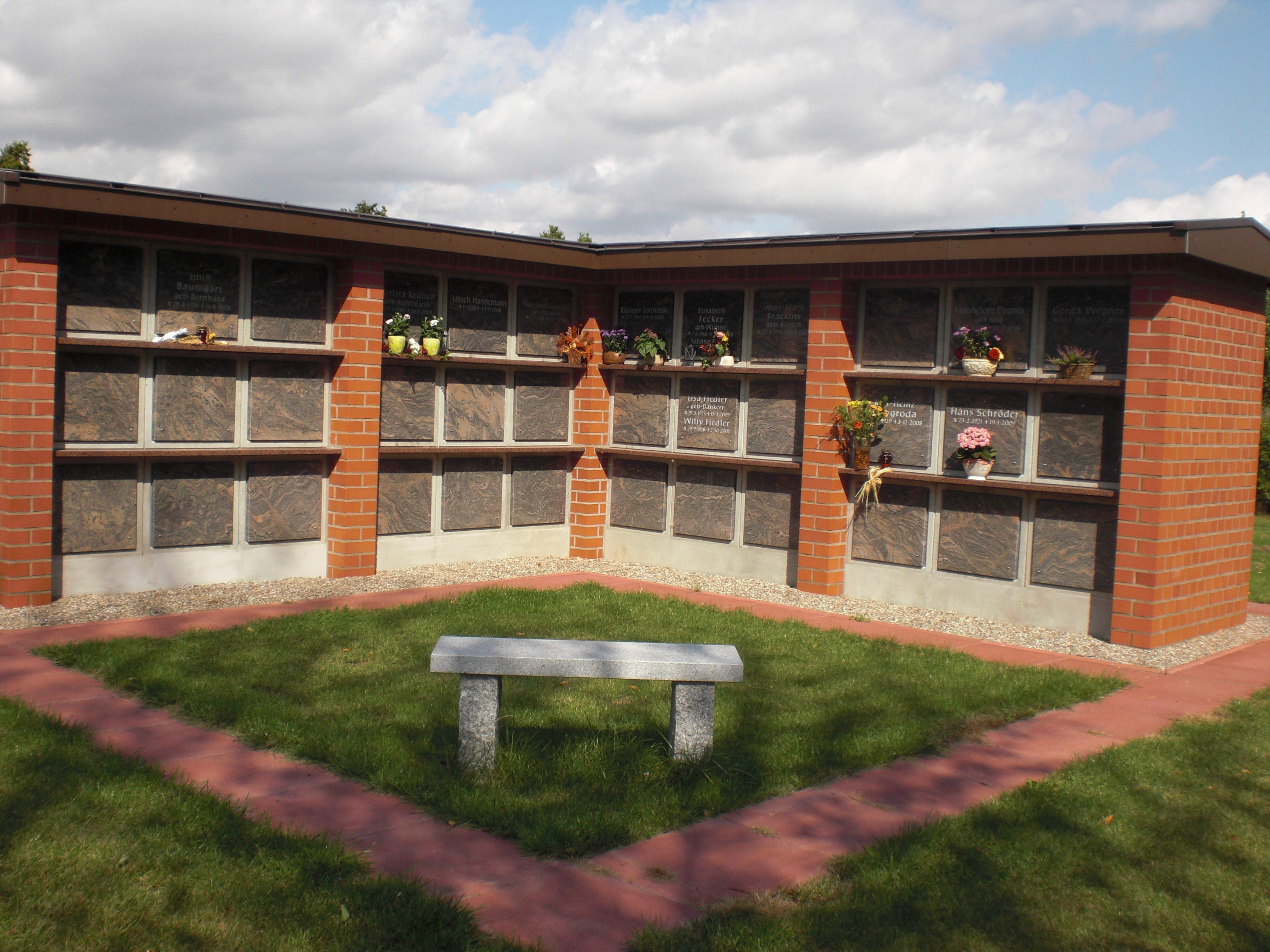 Lübeck Stockelsdorf Columbarium Friedhof Cemetery - Architizer