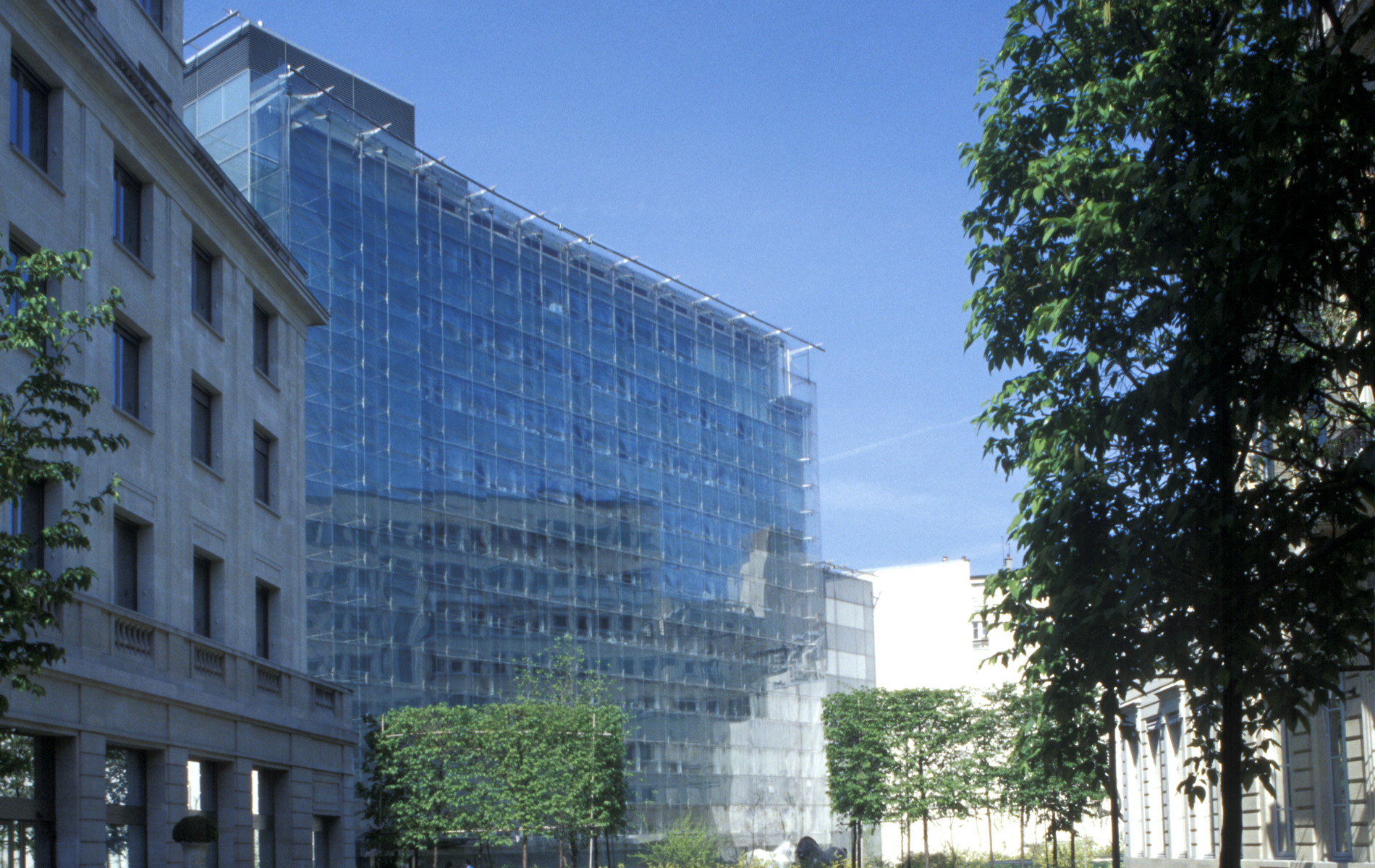 Axa Headquarters by Bofill Taller de Arquitectura - Architizer