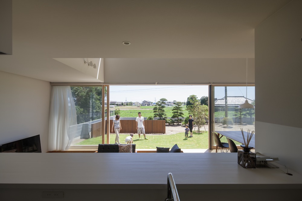 Sliding Door House by Naoi Architecture & Design Office - Architizer