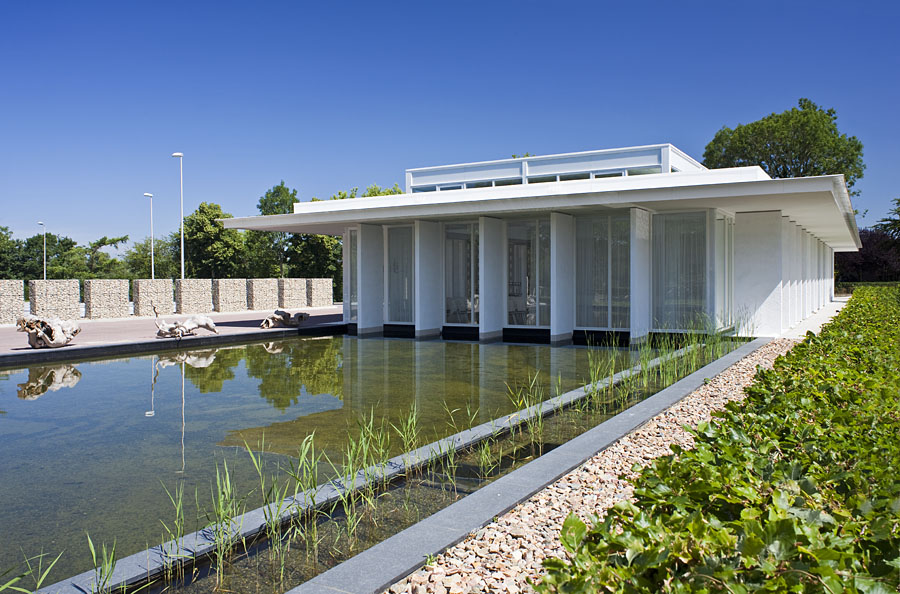 Funeral parlor - Architizer