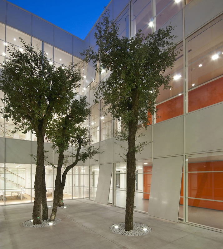 Casillo Headquarters, Corato, Italy (2012) by Alvisi Kirimoto ...